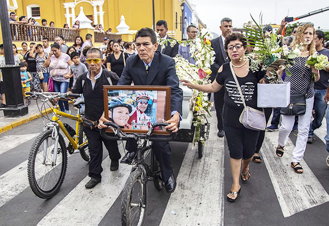 Trujillo: Dan último adiós a campeón de ciclismo, Lance Ramírez ...